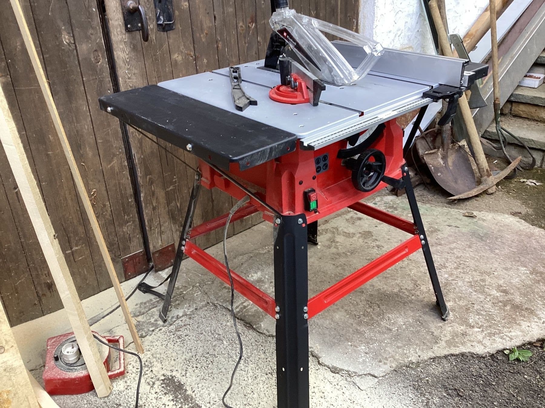 ️ Scie sur Table Einhell TC-TS 2025/2 U : Test et Avis 📋